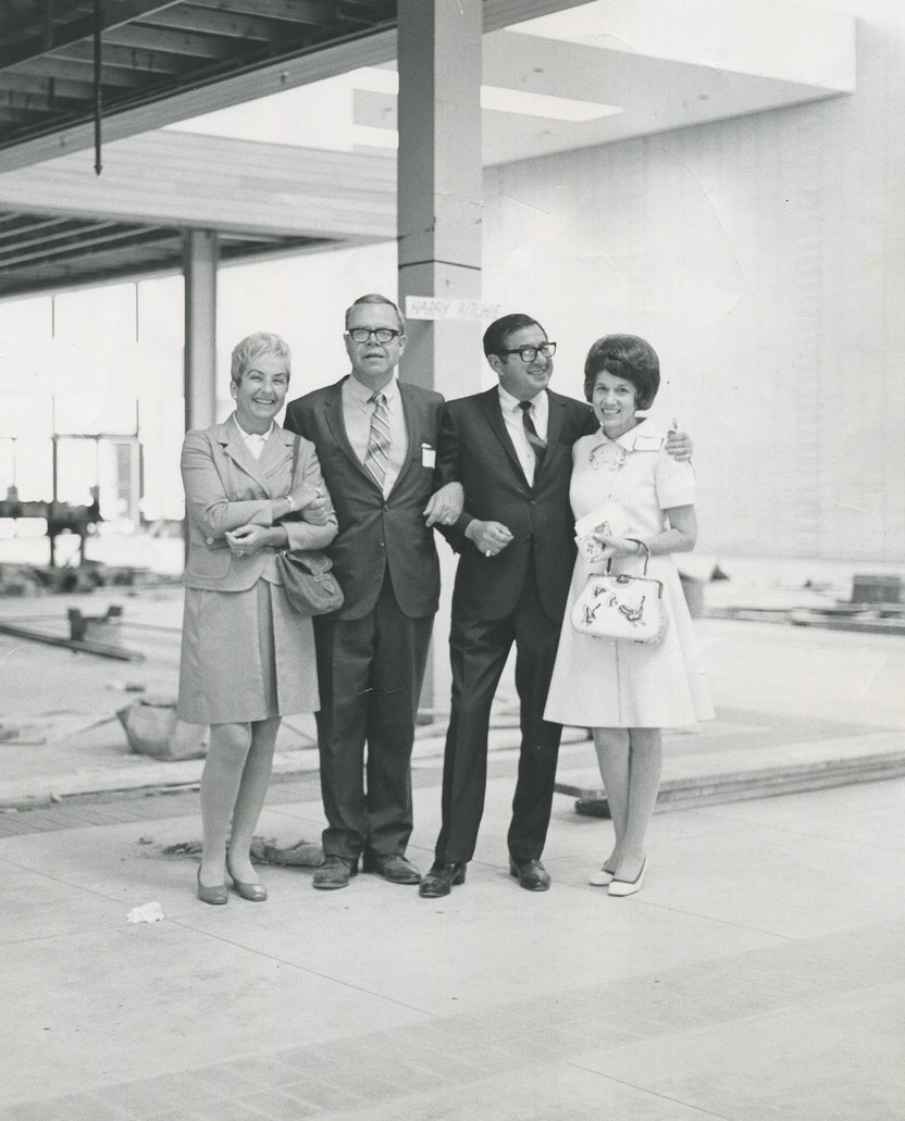 About Us – Harry Ritchies